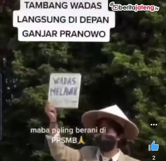 [Video] Mahasiswa UGM Tunjukkan Tulisan Wadas Melawan di Depan Ganjar Pranowo - Beritajateng.tv